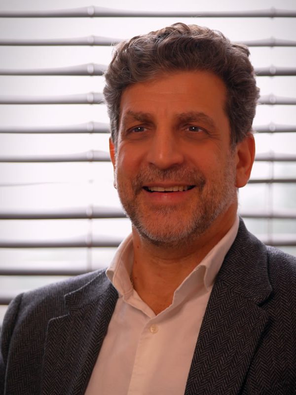 Profissionais - Angelico & Burkinski - Consultoria Jurídica